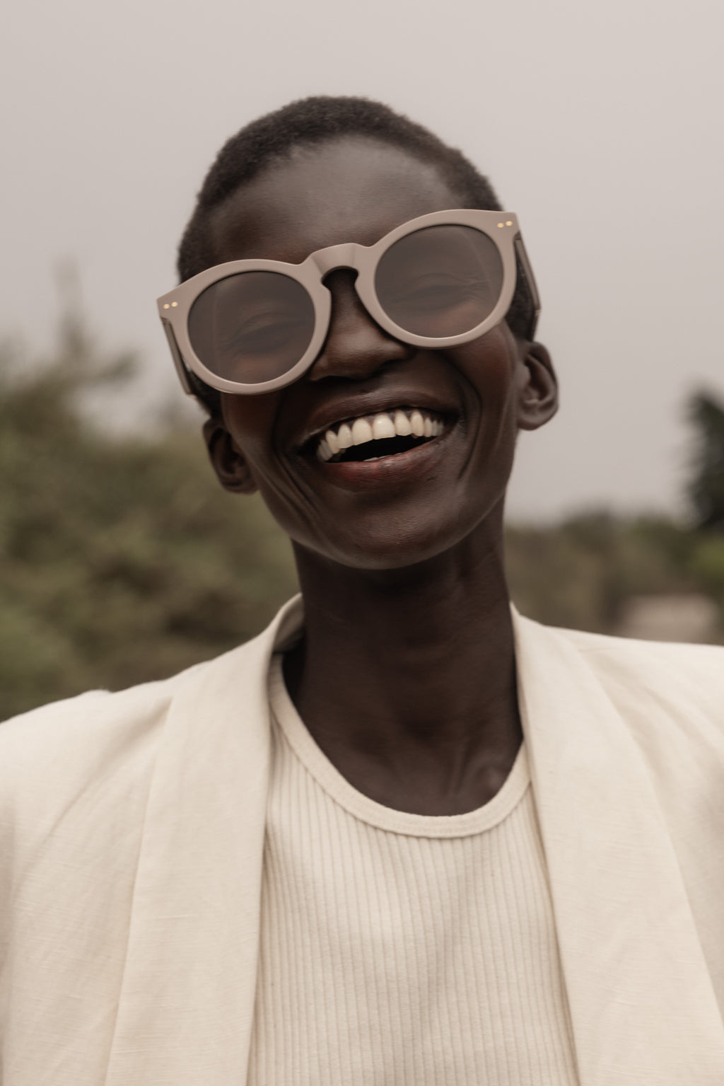 Ex-Pat Frame - Sable – Heidi Merrick